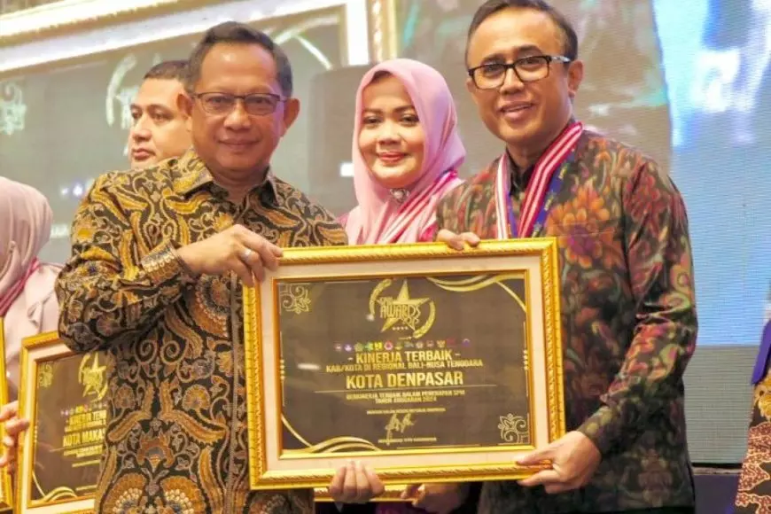 Kota Denpasar Raih Penghargaan Nasional Penerapan Standar Pelayanan Minimal Kinerja Terbaik SPM ...
